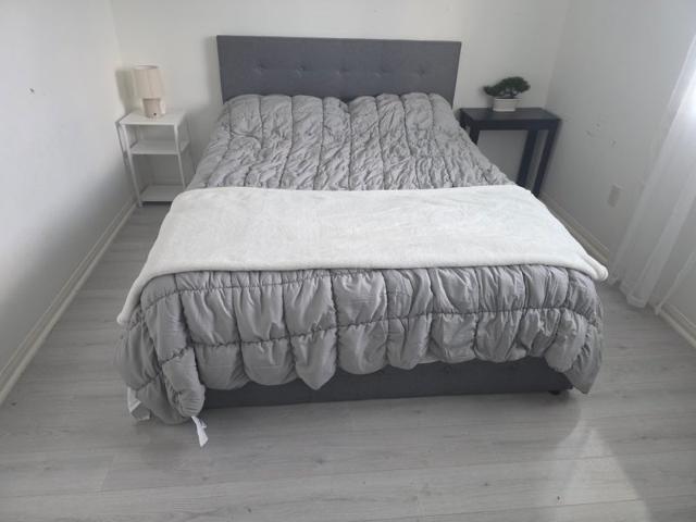 Furnished Room Quiet Neigborhood