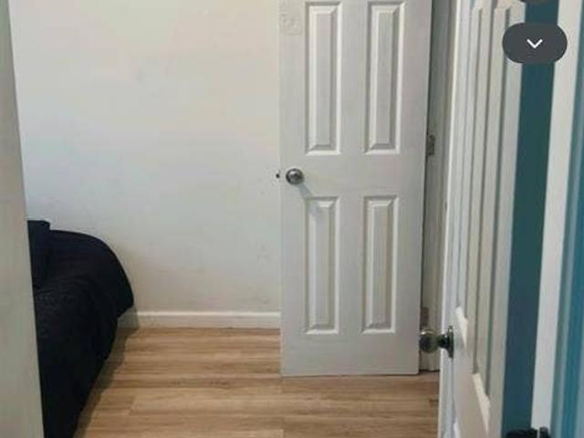 Furnished room renting from jul sep