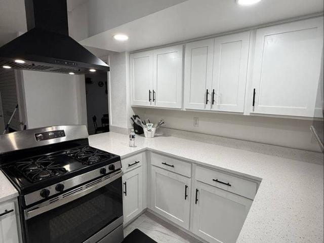 Furnished rooms for rent!