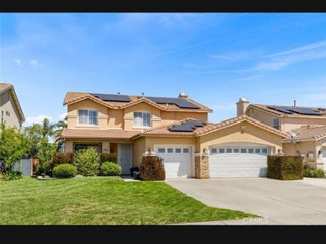 Furnished Rooms for Rent in Spacious Menifee Home