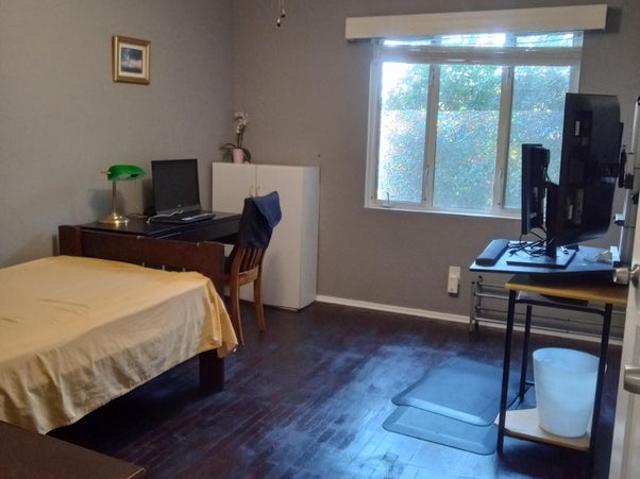 Furnished Rooms for Rent in Point Loma Wooded Area