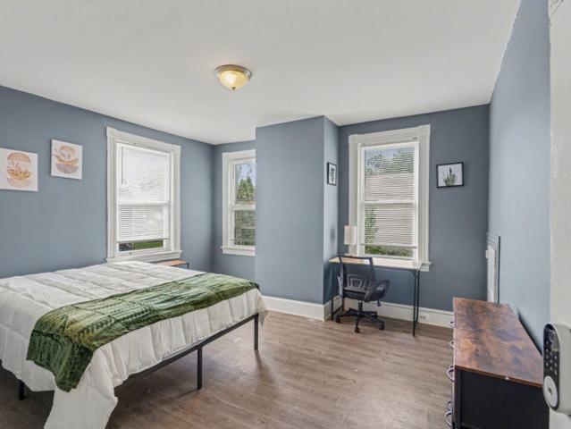 Furnished Rooms Forest Park Utilities Included