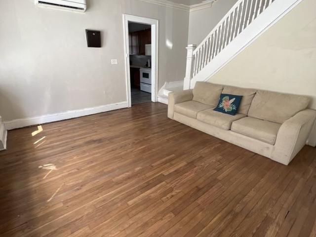 FURNISHED* ROOMS IN CLEVELAND HEIGHTS 1 Bedroom Apartment for Rent at Cedarbrook Rd & Goodnor Rd #2, Cleveland Heights, OH 44118 Cleveland Heights