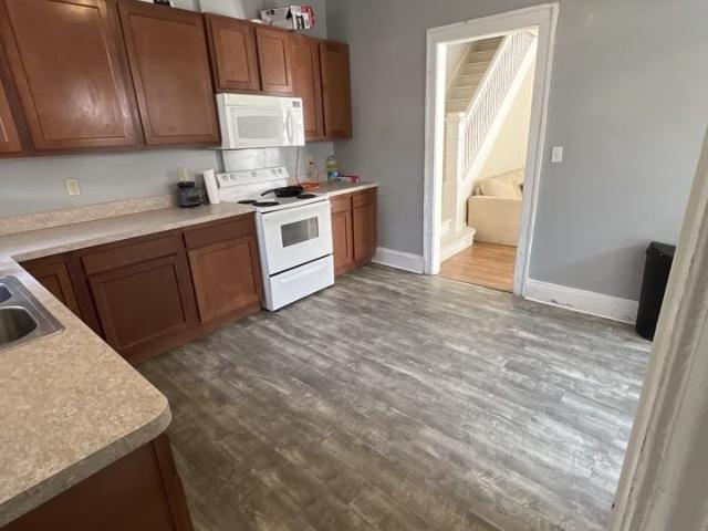 FURNISHED* ROOMS IN CLEVELAND HEIGHTS 1 Bedroom Apartment for Rent at Cedarbrook Rd & Goodnor Rd #2, Cleveland Heights, OH 44118 Cleveland Heights