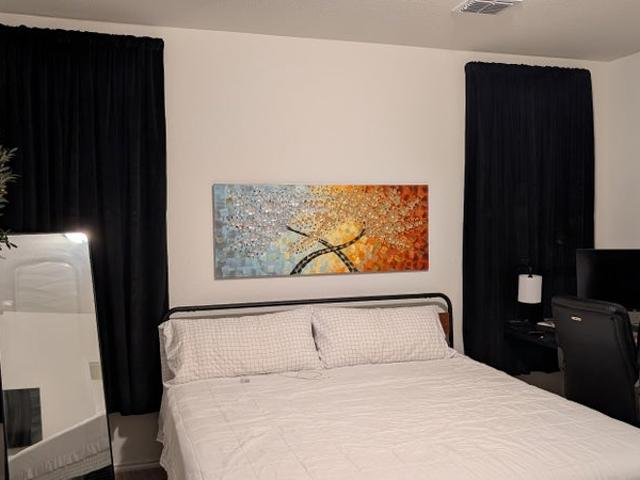 Furnished Rooms in Quiet Easton Park Home