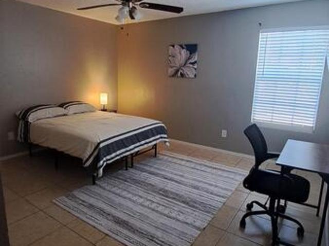 Furnished Rooms Near The Domain & Apple + Utilities Included