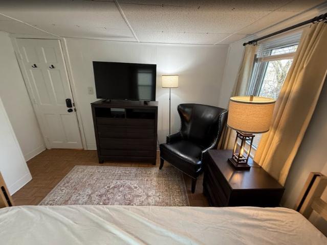 Furnished roomutilities included