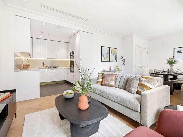 Furnished two bedroom apartment located on the River Thames