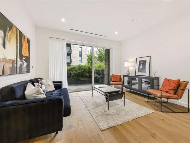 Furnished two bedroom apartment set within a portered development