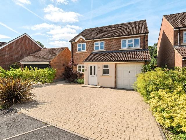 Furnival Close, Virginia Water GU25, 4 bed detached house to rent, £3,950 pcm | PrimeLocation
