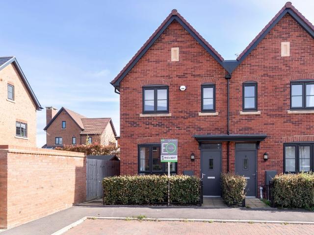 Furrow Close, Cheltenham GL52, 2 bed end terrace house to rent, £1,400 pcm | PrimeLocation