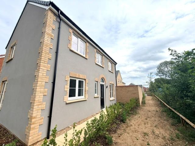 Furrow Lane, Downham Market 3 bed detached house to rent £1,320 pcm £305 pw