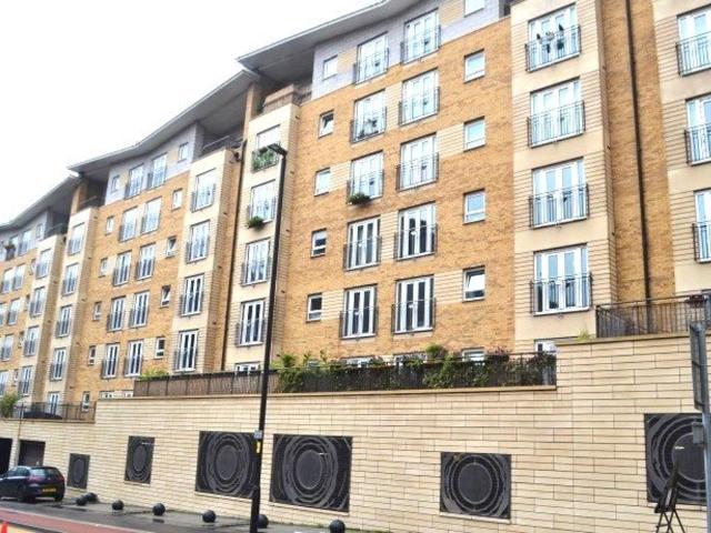 Fusion 8, 4 Middlewood St, Salford M5, 2 bed flat to rent, £1,000 pcm | PrimeLocation