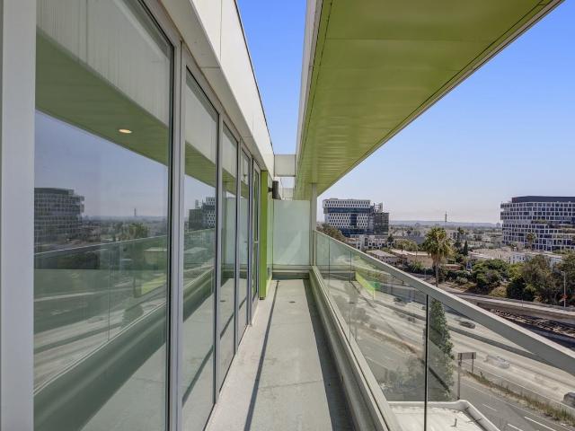 Fusion Hollywood 2 Bedroom Apartment for Rent at 5750 Hollywood Blvd, Los Angeles, CA 90028 Hollywood Studio District