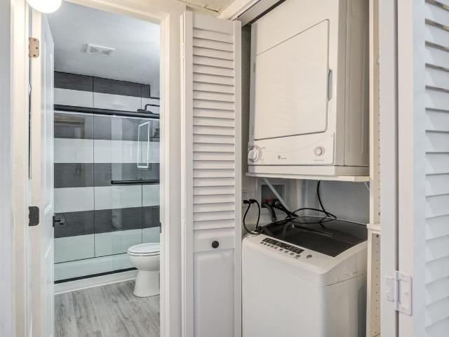 Fusion Warner Center 2 Bedroom Apartment for Rent at 21601 Erwin St, Los Angeles, CA 91367 Woodland Hills Warner Center