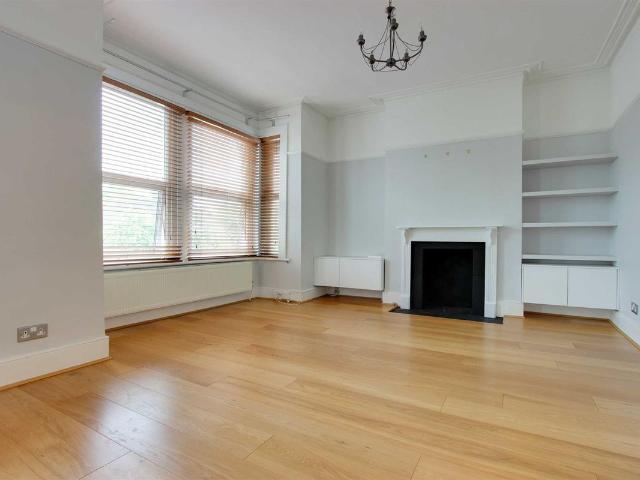 Fyfield Road, Enfield EN1, 2 bed flat to rent, £1,700 pcm | PrimeLocation