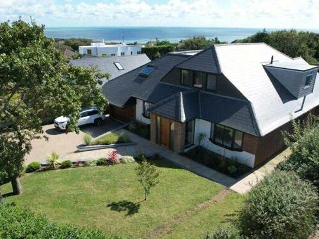 Fyrsway, Fairlight, 6 Bedroom Detached