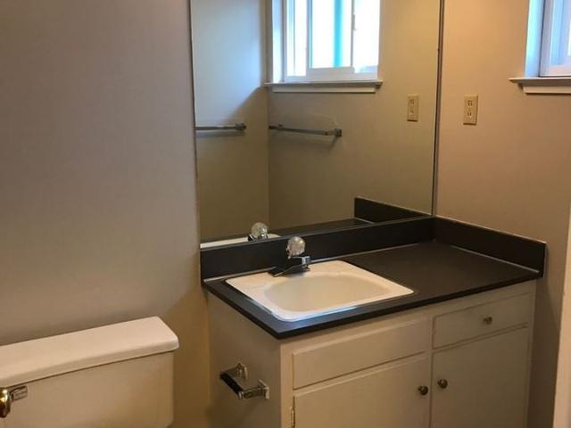 G3 | 1243 Capuchino Avenue* Studio Apartment for Rent at 1243 Capuchino Ave, Burlingame, CA 94010 Burlingame Gate