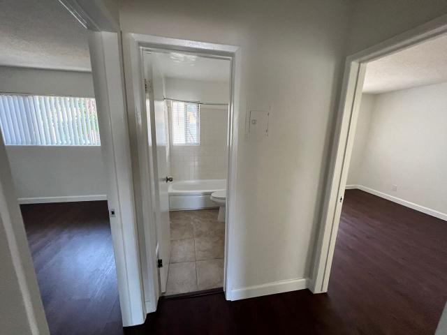 G11707 2 Bedroom Apartment for Rent at 11707 Goshen Ave, Los Angeles, CA 90049 Brentwood