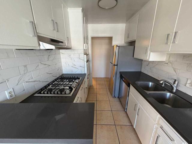 g1900 2 Bedroom Apartment for Rent at 1900 Glendon Ave, Los Angeles, CA 90025 Westside