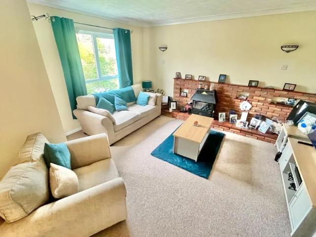 Gamewell Close