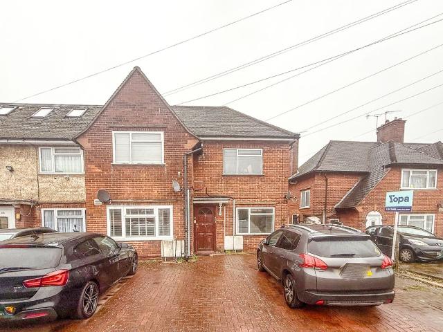 Gammons Lane, Watford WD24, 1 bed flat to rent, £1,150 pcm | PrimeLocation
