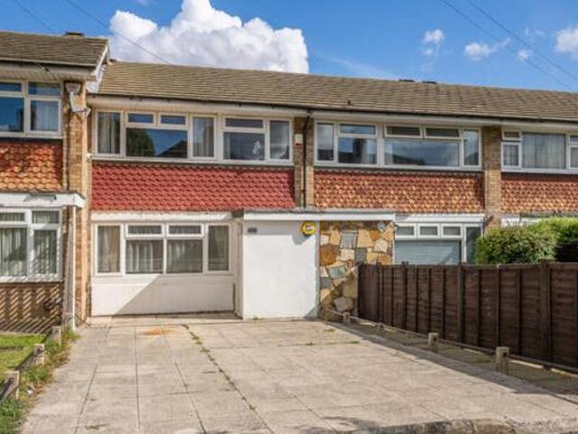 Gander Green Lane, Cheam, 3 Bedroom Terraced