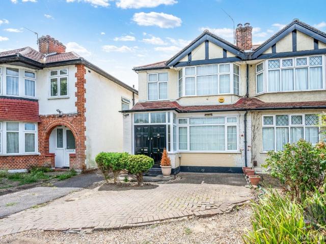 Gander Green Lane, Cheam, Sutton SM3, 3 bed semi detached house to rent, £2,400 pcm | PrimeLocation