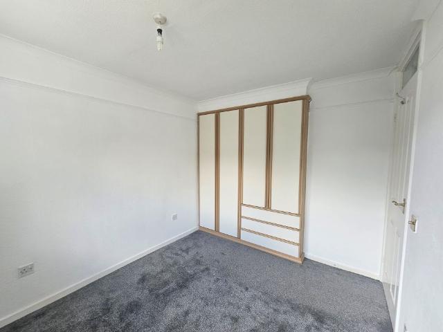 Gannet Close, Southampton
