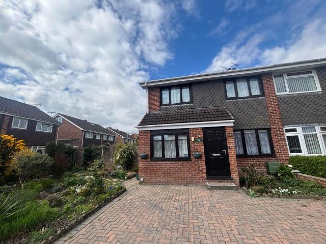 Gannet Road, Worle, Weston super Mare 3 bed house to rent £1,595 pcm £368 pw
