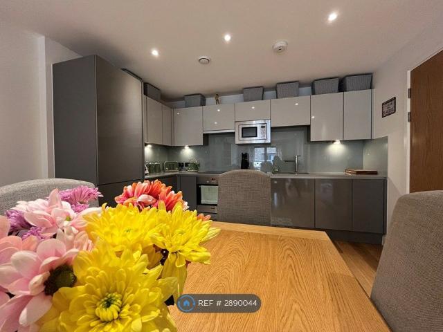 Gaol Ferry Steps, Bristol BS1, 2 bed flat to rent, £2,100 pcm | PrimeLocation