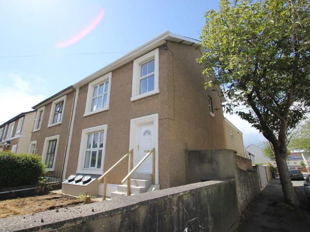 Gabalfa, Cardiff, CF14 4 bed flat to rent £2,400 pcm £554 pw