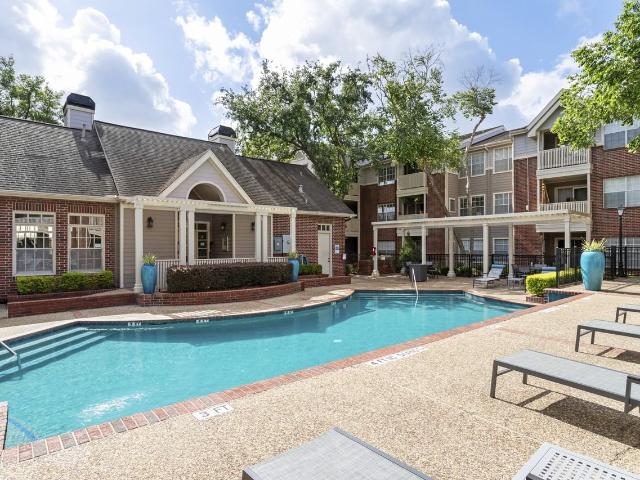 Gables Citywalk & Waterford Square 2 Bedroom Apartment for Rent at 2828 Greenbriar Dr, Houston, TX 77098 Greenway Upper Kirby
