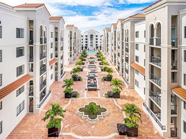 Gables Grand Plaza Apartments 3 Bedroom Apartment for Rent at 353 Aragon Ave, Coral Gables, FL 33134 Coral Gables Section