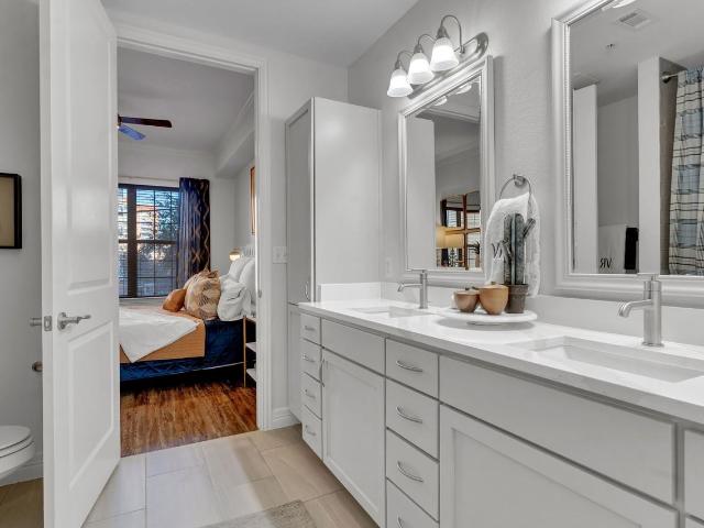 Gables Villa Rosa 1 Bedroom Apartment for Rent at 2650 Cedar Springs Rd, Dallas, TX 75201 Uptown