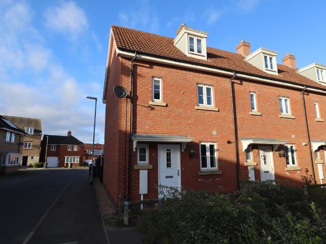 Gabriel Crescent, Lincoln LN2, 3 bed semi detached house to rent, £1,100 pcm | PrimeLocation