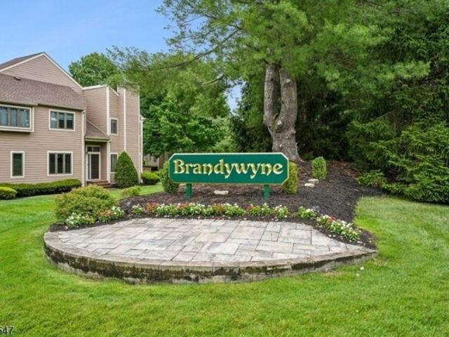 Gabriel Dr, Montville Township, Condo For Sale