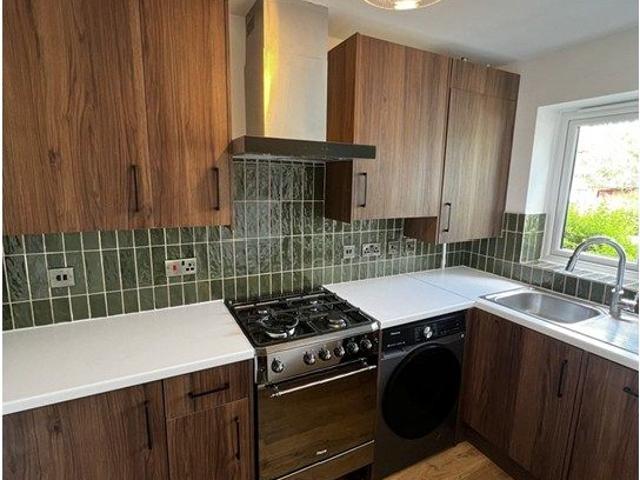 Gaddesden Crescent, Milton Keynes MK7, 2 bed terraced house to rent, £1,300 pcm | PrimeLocation