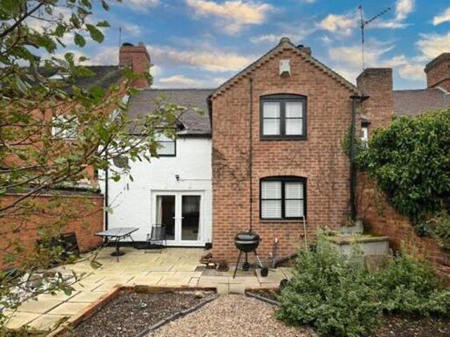 Gael Cottage, Bagot Street, 3 Bedroom Cottage