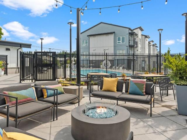 Gage On Sixth 2 Bedroom Apartment for Rent at 601 S Shirley St, Tacoma, WA 98465 Central