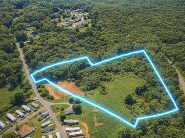 Gaither Ave S, Newton, NC 28658