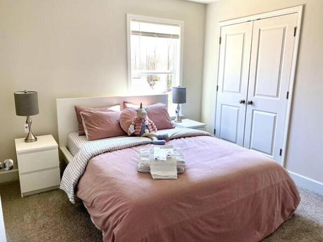 Gainesville Comfortable Bedroom