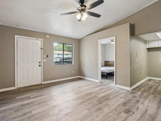 Gainesville Duplex Multiplex with Workspace. Newl