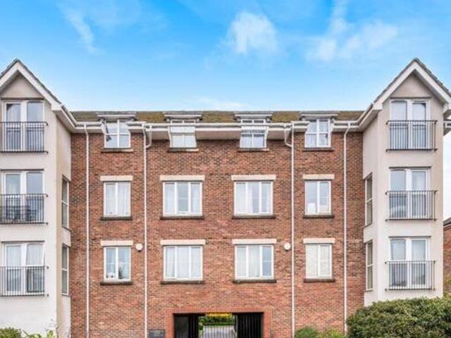 Gainsborough Court, Kingston Road, 2 Bedroom Flat