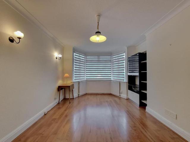 Gainsborough Gardens, Golders Green, London