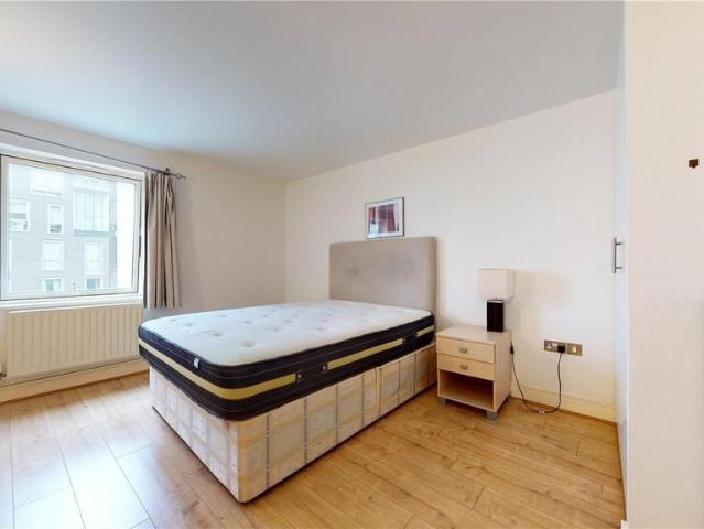 Gainsborough House, Cassilis Road. 1 bed flat to rent £2,200 pcm £508 pw