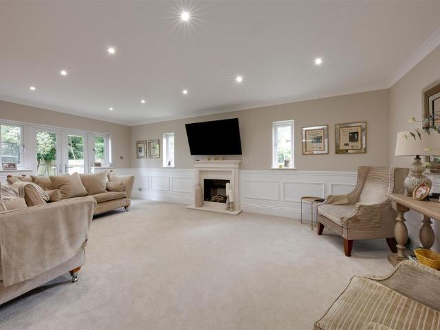 Gainsborough Place, IG7 6LA, London