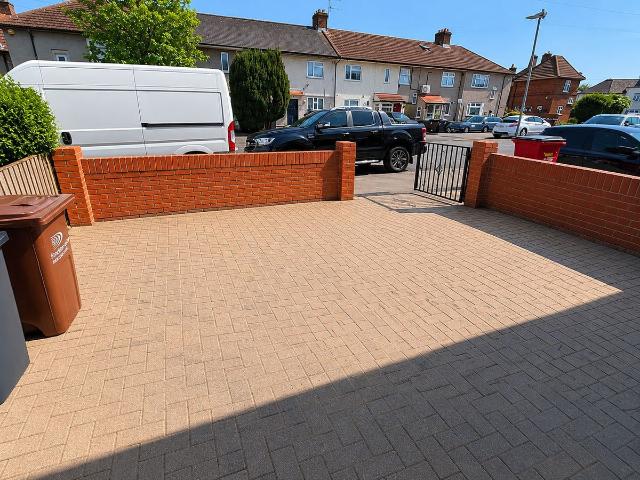 Gainsborough Road, Dagenham RM8, 3 bed terraced house to rent, £2,300 pcm | PrimeLocation
