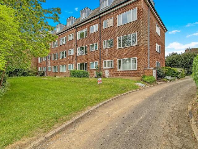 Gainsborough Road, London 1 bed flat to rent £1,550 pcm £358 pw