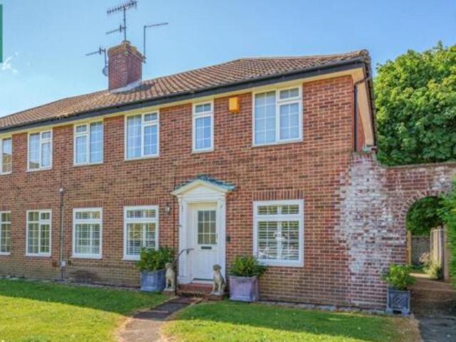 Gaisford Close, Worthing, 2 Bedroom Flat